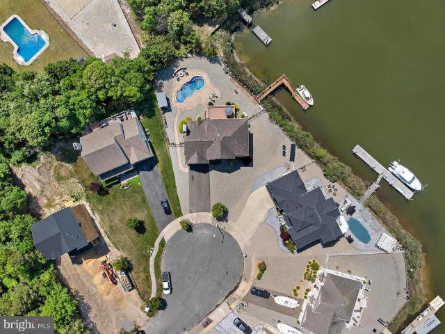 40 Overlook Drive