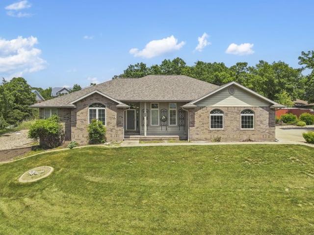 40 Overton Ct, Kimberling City, MO 65686