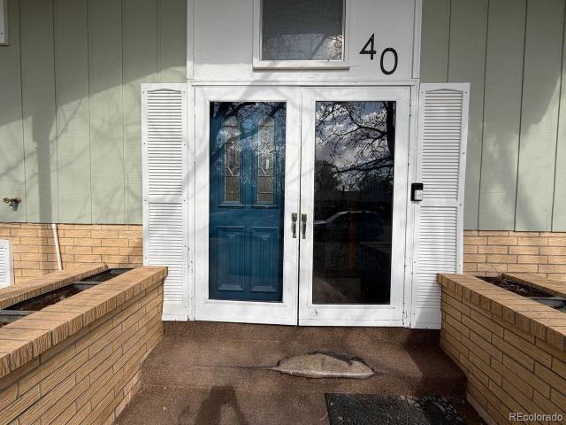 40 Paradise Drive