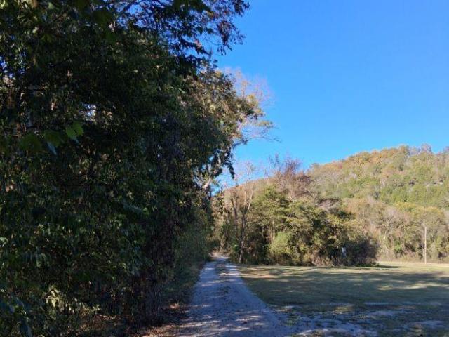 40 Penter's Bluff River Ridge Road