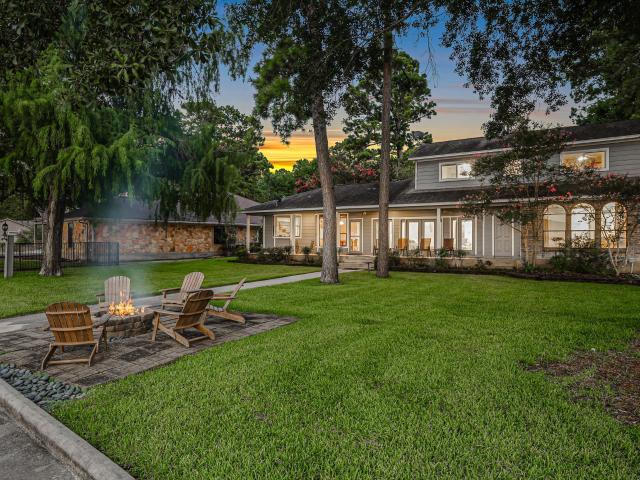 40 Pebble Beach Circle