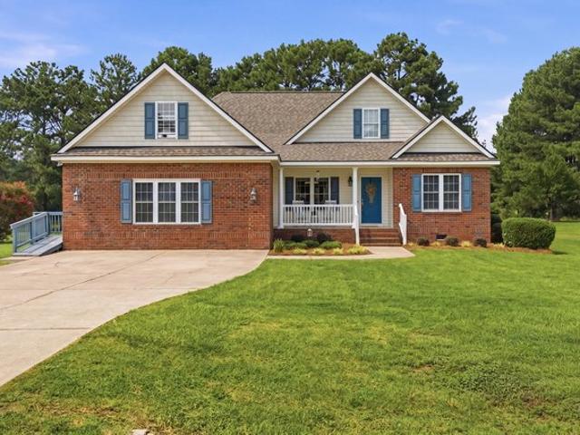 40 Perry Ln, Zebulon, NC 27597