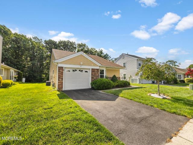40 Pine Oak Boulevard