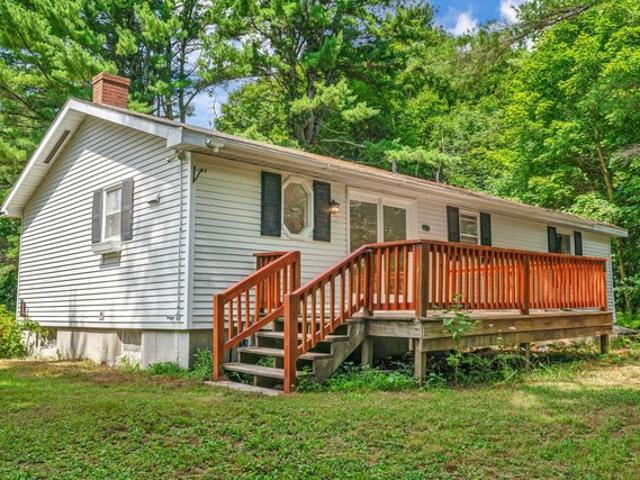 40 Pine Ridge Rd, Warren, ME 04563