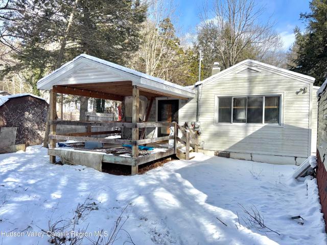 40 Potic Creek Rd, Coxsackie, NY 12058 | MLS #20260 | Compass