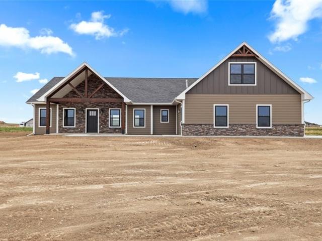 40 Platinum Ln, Great Falls, MT 59405