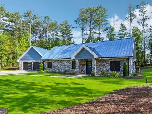 40 Red Oak Circle