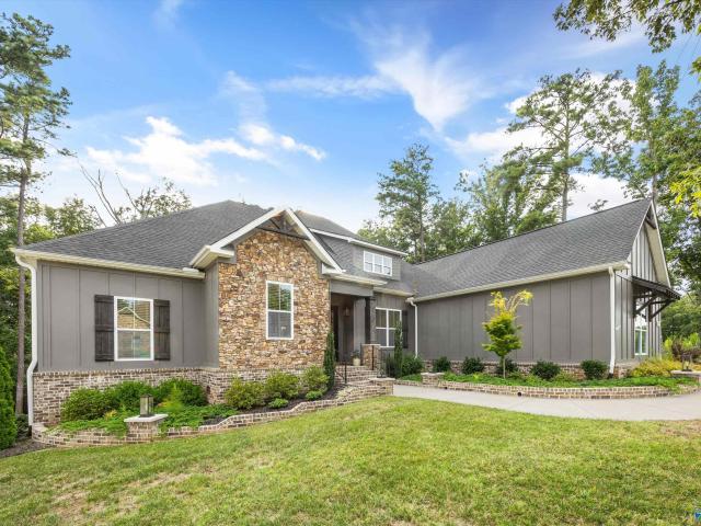40 Ridge Bluff Circle