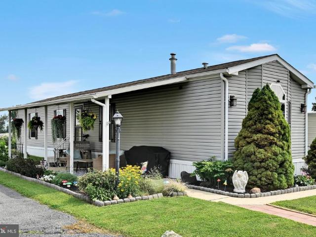40 Ridgewood Manor