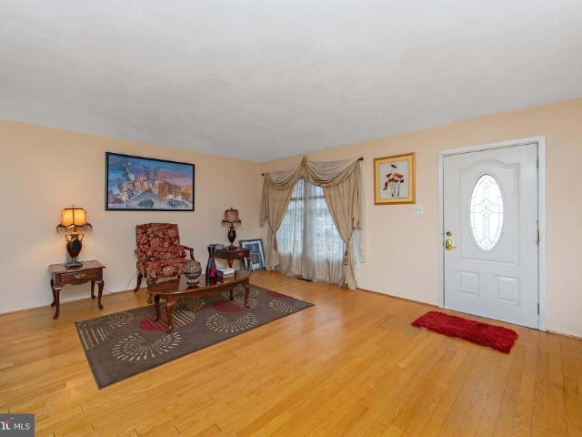 40 Rittenhouse Drive