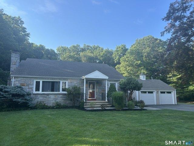 40 Rolling Ridge Rd, Orange, CT 06477