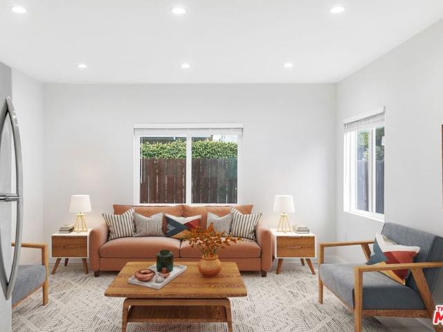 40 Rose Avenue 3