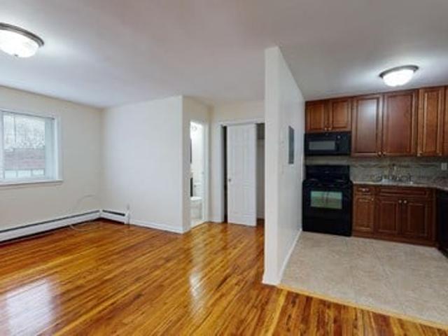 40 Roseland Avenue Two Bedroom Medium