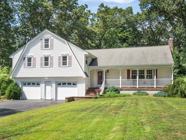 40 Rustic Ln, South Windsor, CT 06074