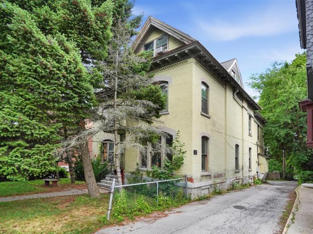 40 S Hamilton Street