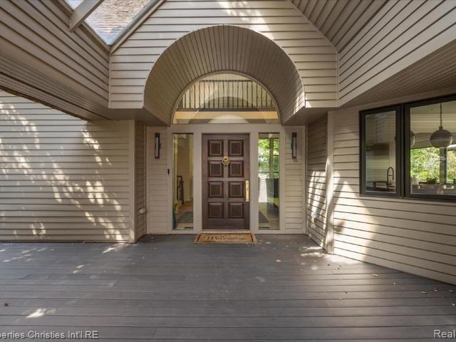 40 Scenic Oaks Drive