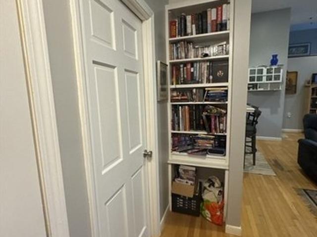40 School St Apt 10, Haverhill, MA 01830