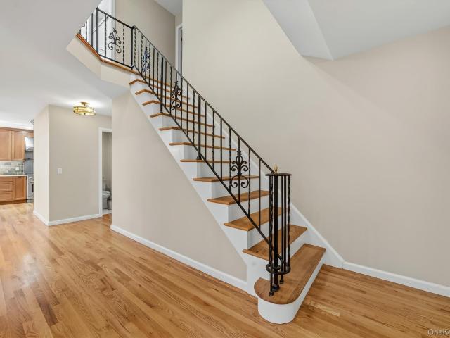40 Sammis Lane