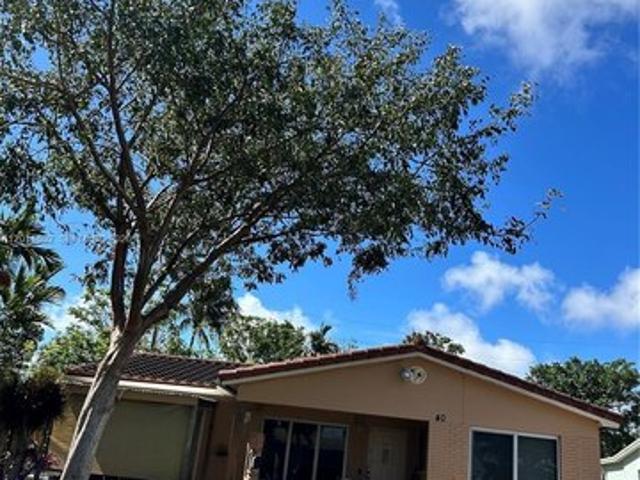 40 SE 8th St, Dania Beach, FL 33004