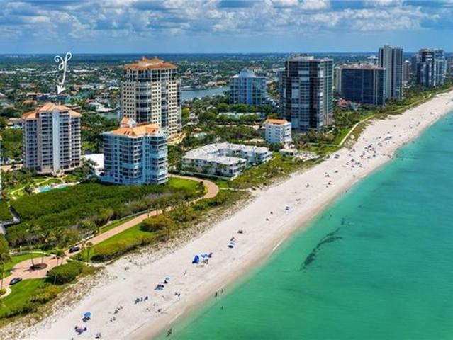 40 Seagate Dr Unit 303A, Naples, FL 34103