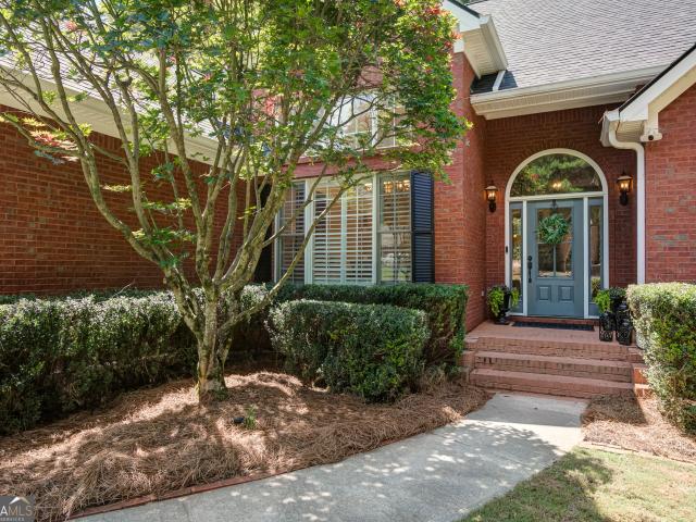 40 Shoreline Drive