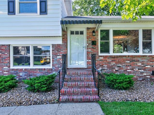 40 Southwind DR