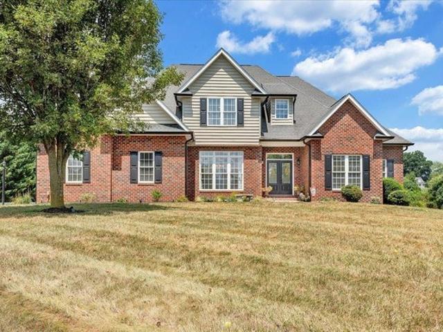 40 Sowder Farm Rd, Troutville, VA 24175