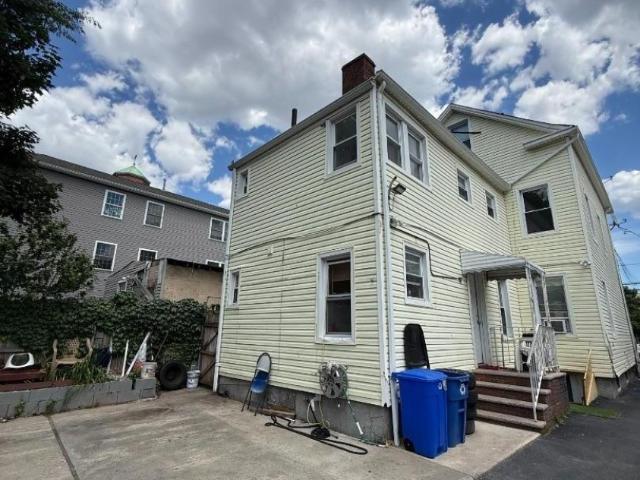 40 Smith St
