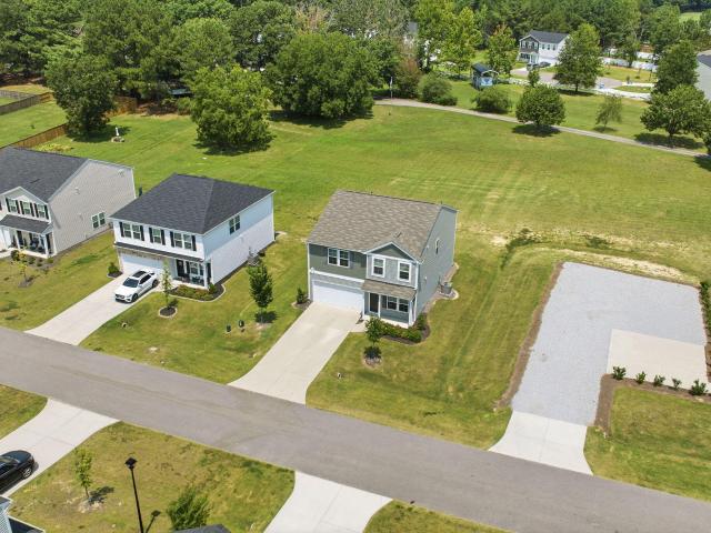 40 Spotted Bee Way