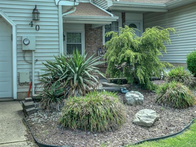 40 Staghorn Drive