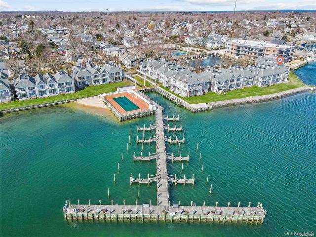 40 Stirling Cove, Greenport, NY 11944 | MLS #978438
