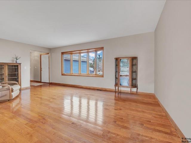 40W388 Guthrie Court