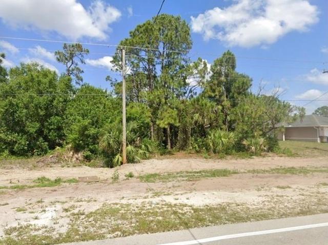 410/412 Bell Blvd S, Lehigh Acres, FL 33974