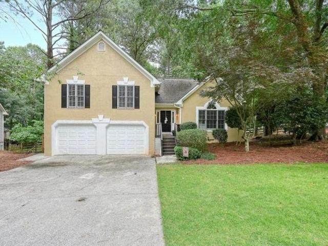 4104 Huntcliff Dr, Woodstock, GA 30189