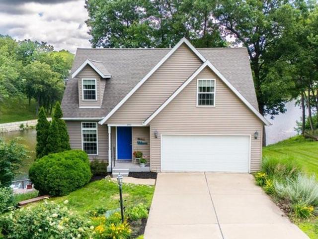4104 S Lake Camelot Dr, Mapleton, IL 61547