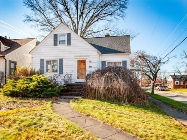 4104 W 157th St, Cleveland, OH 44135