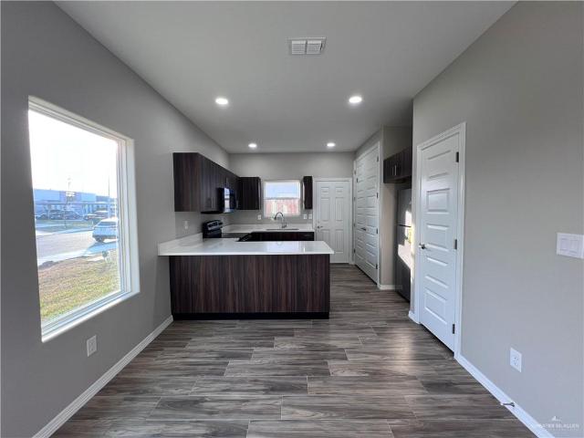 4104 Walnut Avenue 4