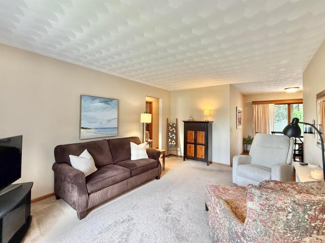 4105 Mackinac Drive