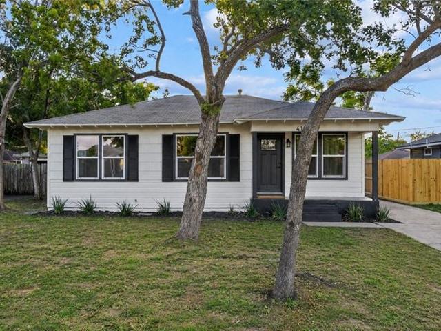 4105 Markins Dr, Corpus Christi, TX 78411