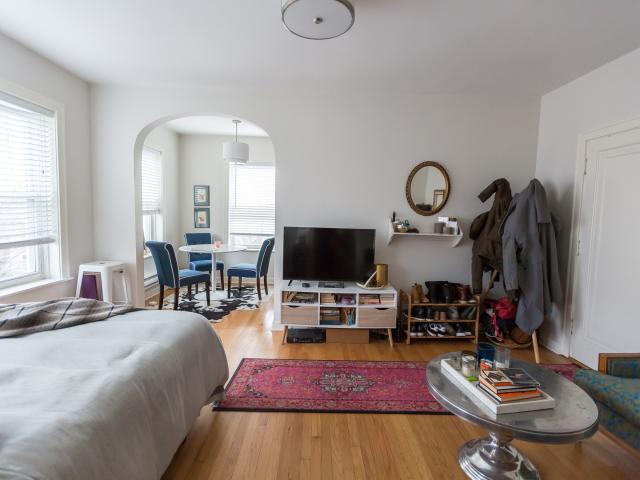 4105 N Damen Avenue # 24