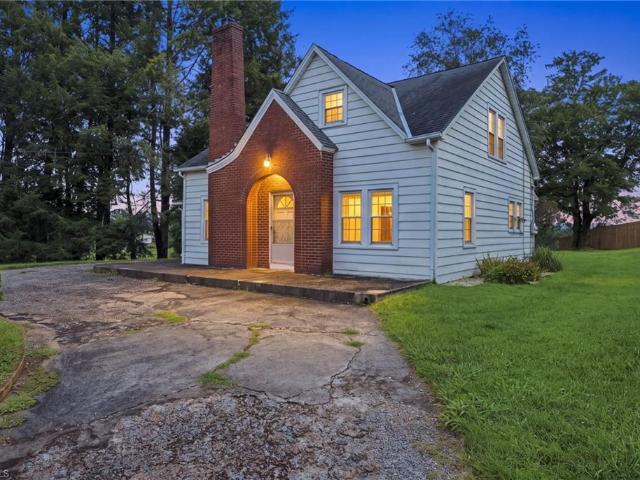 4105 Boone Trail