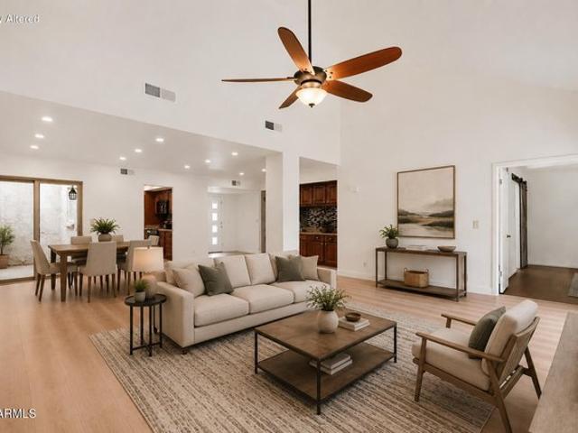 4105 E Larkspur Dr, Phoenix, AZ 85032