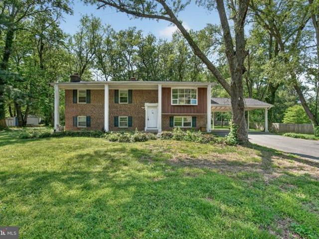 4105 Lee Ln, White Plains, MD 20695