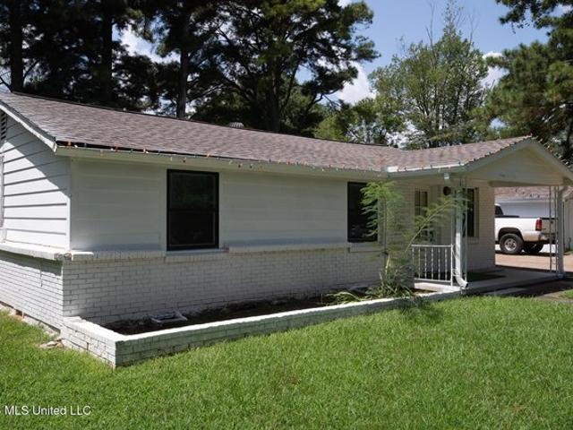 4105 Pleasant Hill Rd, Olive Branch, MS 38654