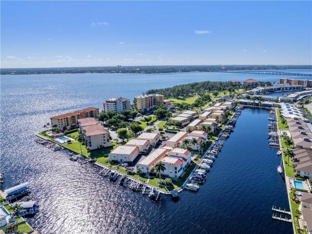 4105 SE 19th Pl, Unit 201, Cape Coral, FL 33904 | MLS #226013 | Compass