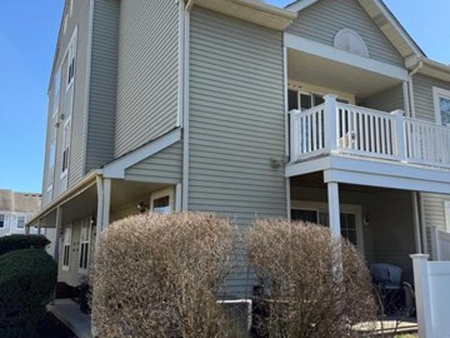 4106 B Fenwick Ln, Mount Laurel, NJ 08054