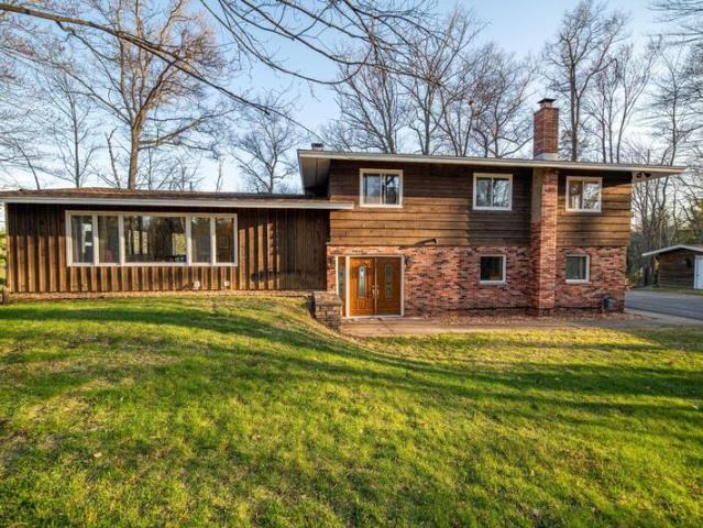 4106 BAY RD N, Rhinelander, WI 54501