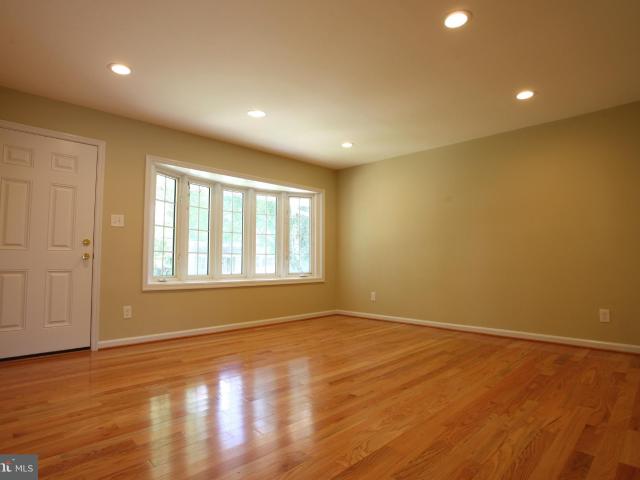 4106 Elizabeth St, Rockville, MD 20853 | MLS #MDMC2228