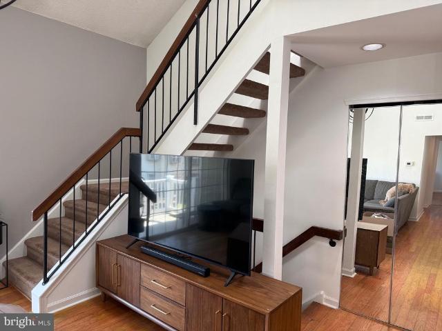 4106 Fenwick Lane