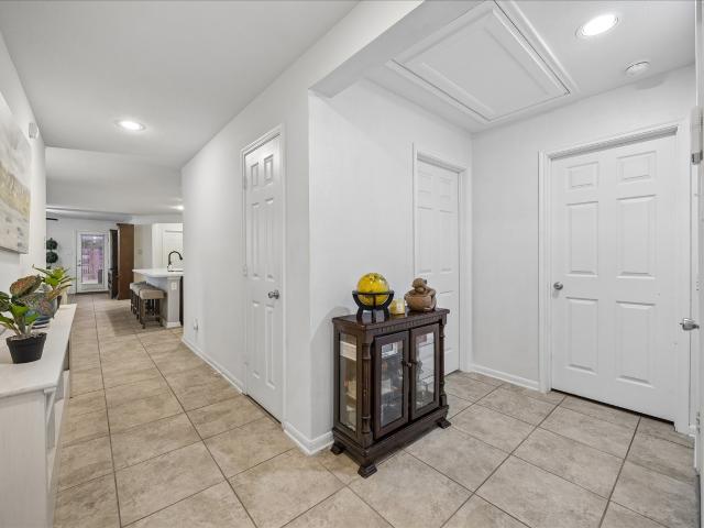 4106 Fernglade Drive